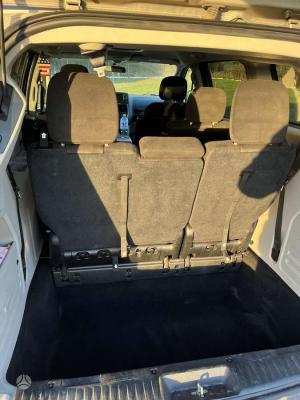 Grey Dodge Grand Caravan 2016 in Vilnius, with an engine capacity of 3.60 L and mileage of 251 thousand km for 8600 €, photo 10 on AUTOMOTO.COM.LV
