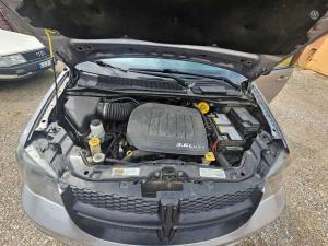 Grey Dodge Grand Caravan 2018 in Klaipeda, with an engine capacity of 3.60 L and mileage of 206 thousand km for 9500 €, photo 6 on AUTOMOTO.COM.LV