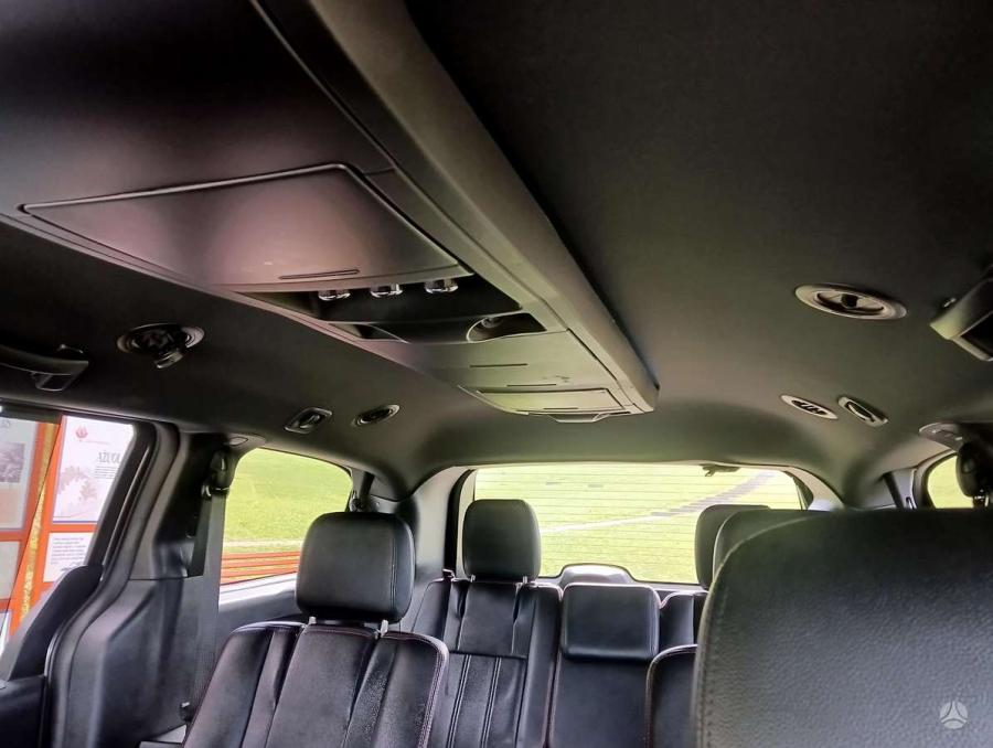 Pelēks Dodge Grand Caravan 2018 Kauņa, ar dzinēja tilpumu 3.60 L un nobraukumu 168 tūkst. km par 10700 €, foto 15 vietnē AUTOMOTO.COM.LV