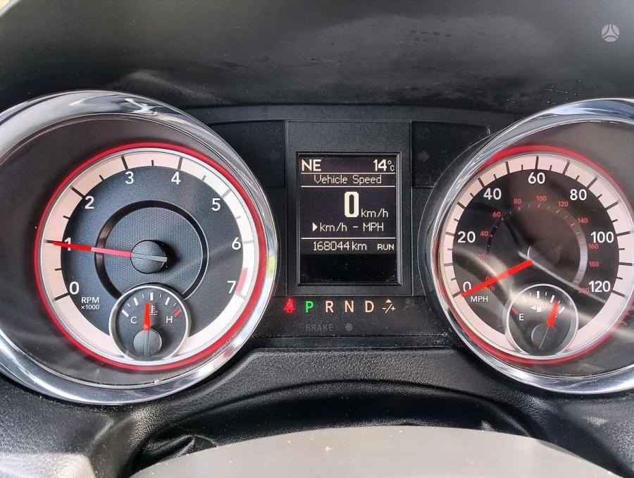Pelēks Dodge Grand Caravan 2018 Kauņa, ar dzinēja tilpumu 3.60 L un nobraukumu 168 tūkst. km par 10700 €, foto 18 vietnē AUTOMOTO.COM.LV