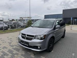 Dodge Grand Caravan 2018 Šauļi vietnē Pelēks Dodge Grand Caravan 2018 Šauļi, ar dzinēja tilpumu 3.60 L un nobraukumu 218 tūkst. km par 8500 €, foto 1 vietnē AUTOMOTO.COM.LV
