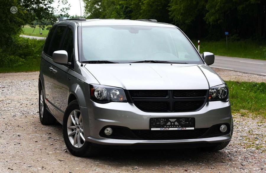 Grey Dodge Grand Caravan 2019 in Kretinga, with an engine capacity of 3.60 L and mileage of 185 thousand km for 10899 €, photo 6 on AUTOMOTO.COM.LV