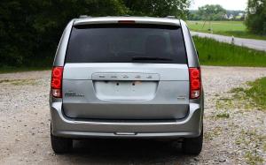 Grey Dodge Grand Caravan 2019 in Kretinga, with an engine capacity of 3.60 L and mileage of 185 thousand km for 10899 €, photo 11 on AUTOMOTO.COM.LV