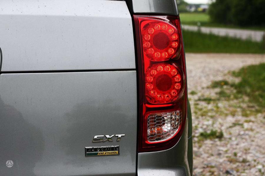 Grey Dodge Grand Caravan 2019 in Kretinga, with an engine capacity of 3.60 L and mileage of 185 thousand km for 10899 €, photo 14 on AUTOMOTO.COM.LV