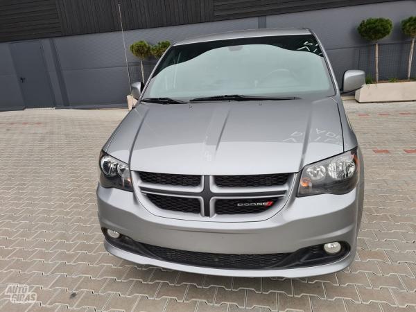 Grey Dodge Grand Caravan 2019 in Siauliai, with an engine capacity of 3.60 L and mileage of 193 thousand km for 10200 €, photo 7 on AUTOMOTO.COM.LV