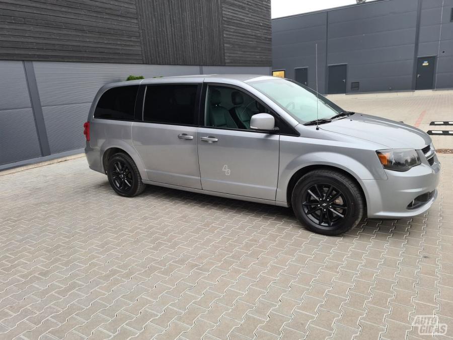 Pelēks Dodge Grand Caravan 2019 Šauļi, ar dzinēja tilpumu 3.60 L un nobraukumu 193 tūkst. km par 10200 €, foto 6 vietnē AUTOMOTO.COM.LV