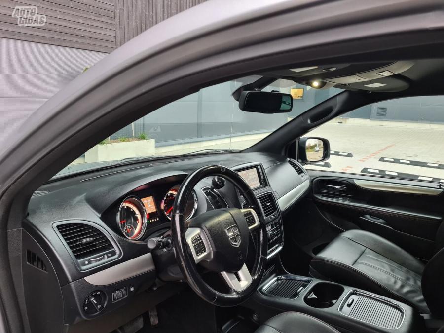 Pelēks Dodge Grand Caravan 2019 Šauļi, ar dzinēja tilpumu 3.60 L un nobraukumu 193 tūkst. km par 10200 €, foto 10 vietnē AUTOMOTO.COM.LV