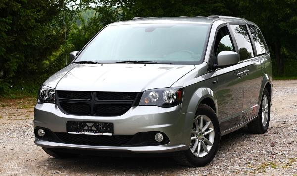 Pelēks Dodge Grand Caravan 2019 Petrikaičiai, ar dzinēja tilpumu 3.60 L un nobraukumu 185 tūkst. km par 10499 €, foto 5 vietnē AUTOMOTO.COM.LV