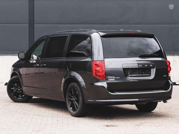 Pelēks Dodge Grand Caravan 2019 Šauļi, ar dzinēja tilpumu 3.60 L un nobraukumu 234 tūkst. km par 9700 €, foto 5 vietnē AUTOMOTO.COM.LV