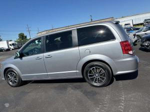 Pelēks Dodge Grand Caravan 2019 Šauļi, ar dzinēja tilpumu 3.60 L un nobraukumu 212 tūkst. km par 5600 €, foto 12 vietnē AUTOMOTO.COM.LV