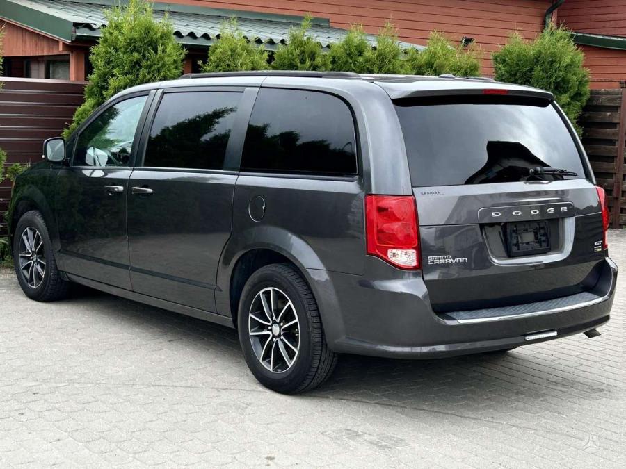 Серый Додж Гранд Караван 2019 в Кретинга, объемом двигателя 3.60 л и пробегом 223 тыс. км за 9400 €, фото 10 на AUTOMOTO.COM.LV