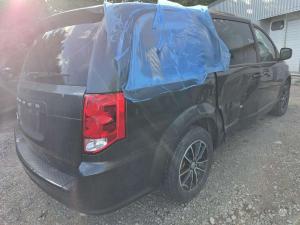 Grey Dodge Grand Caravan 2019 in Siauliai, with an engine capacity of 0.00 L and mileage of 215 thousand km for 6800 €, photo 4 on AUTOMOTO.COM.LV