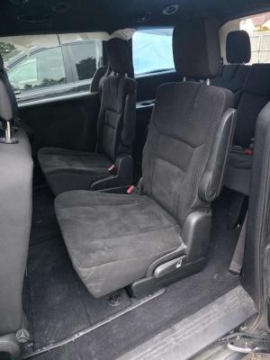 Grey Dodge Grand Caravan 2019 in Siauliai, with an engine capacity of 0.00 L and mileage of 215 thousand km for 6800 €, photo 9 on AUTOMOTO.COM.LV