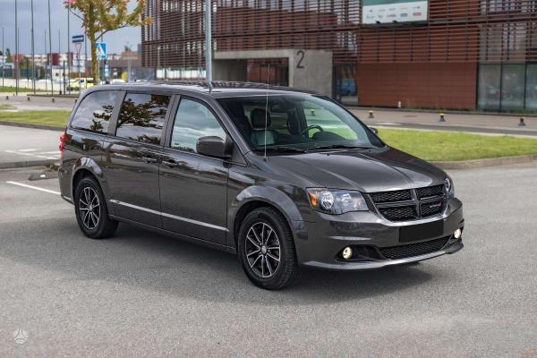 Pelēks Dodge Grand Caravan 2019 Klaipėda, ar dzinēja tilpumu 3.60 L un nobraukumu 158 tūkst. km par 12499 €, foto 10 vietnē AUTOMOTO.COM.LV
