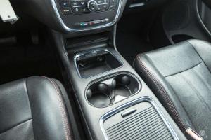 Pelēks Dodge Grand Caravan 2019 Klaipėda, ar dzinēja tilpumu 3.60 L un nobraukumu 158 tūkst. km par 12499 €, foto 27 vietnē AUTOMOTO.COM.LV