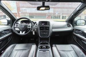 Pelēks Dodge Grand Caravan 2019 Klaipėda, ar dzinēja tilpumu 3.60 L un nobraukumu 158 tūkst. km par 12499 €, foto 31 vietnē AUTOMOTO.COM.LV