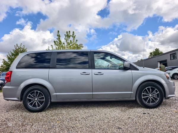 Pelēks Dodge Grand Caravan 2019 Šauļi, ar dzinēja tilpumu 3.60 L un nobraukumu 215 tūkst. km par 6450 €, foto 7 vietnē AUTOMOTO.COM.LV