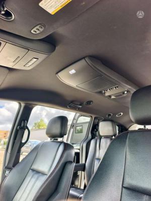 Grey Dodge Grand Caravan 2019 in Siauliai, with an engine capacity of 3.60 L and mileage of 215 thousand km for 6450 €, photo 24 on AUTOMOTO.COM.LV