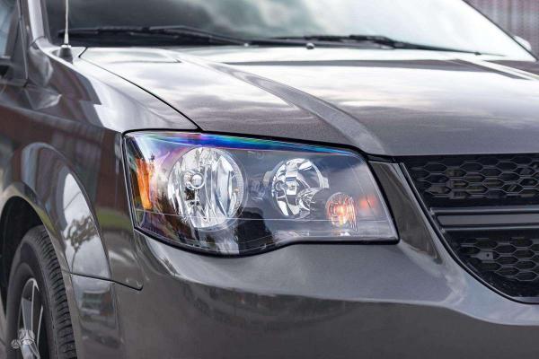 Grey Dodge Grand Caravan 2019 in Klaipeda, with an engine capacity of 3.60 L and mileage of 158 thousand km for 12499 €, photo 7 on AUTOMOTO.COM.LV