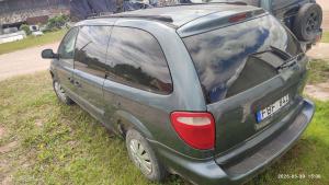 Dodge Grand Caravan 2005 in Pasvalys, with an engine capacity of 3.30 L and mileage of 270 thousand km for 850 €, photo 4 on AUTOMOTO.COM.LV