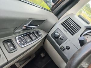 Dodge Grand Caravan 2009 in Vilnius, with an engine capacity of 3.30 L and mileage of 265 thousand km for 2500 €, photo 14 on AUTOMOTO.COM.LV