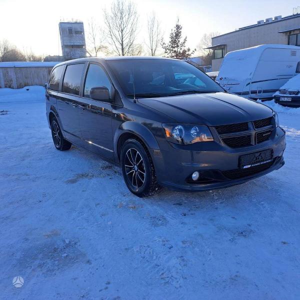 Dodge Grand Caravan 2018 in Siauliai, with an engine capacity of 3.60 L and mileage of 228 thousand km for 8950 €, photo 2 on AUTOMOTO.COM.LV