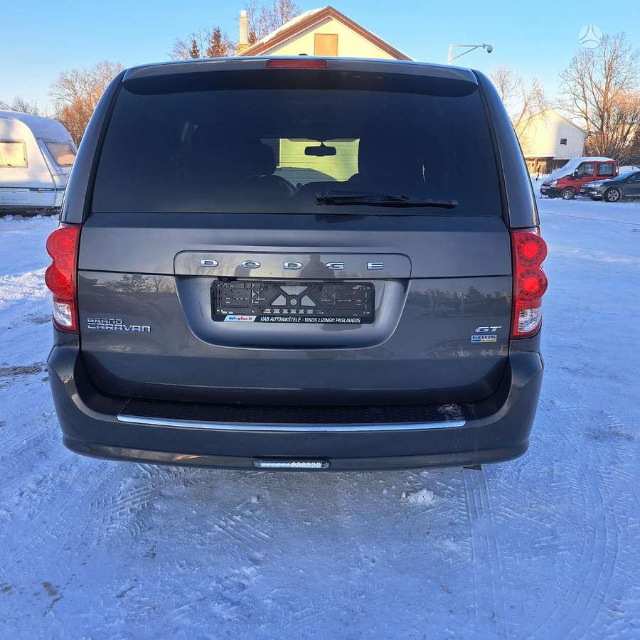 Dodge Grand Caravan 2018 in Siauliai, with an engine capacity of 3.60 L and mileage of 228 thousand km for 8950 €, photo 5 on AUTOMOTO.COM.LV