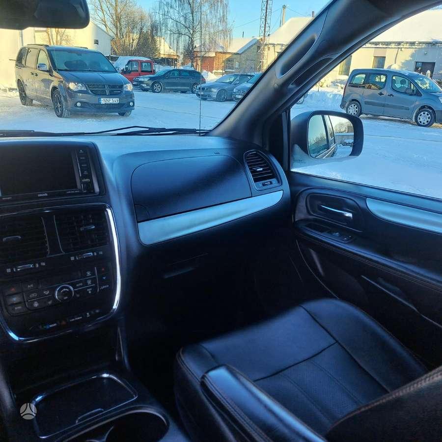 Dodge Grand Caravan 2018 in Siauliai, with an engine capacity of 3.60 L and mileage of 228 thousand km for 8950 €, photo 12 on AUTOMOTO.COM.LV