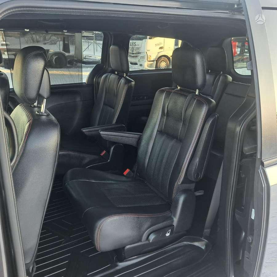 Dodge Grand Caravan 2018 in Siauliai, with an engine capacity of 3.60 L and mileage of 228 thousand km for 8950 €, photo 13 on AUTOMOTO.COM.LV