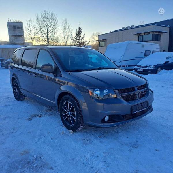Dodge Grand Caravan 2018 in Siauliai, with an engine capacity of 3.60 L and mileage of 231 thousand km for 8950 €, photo 2 on AUTOMOTO.COM.LV