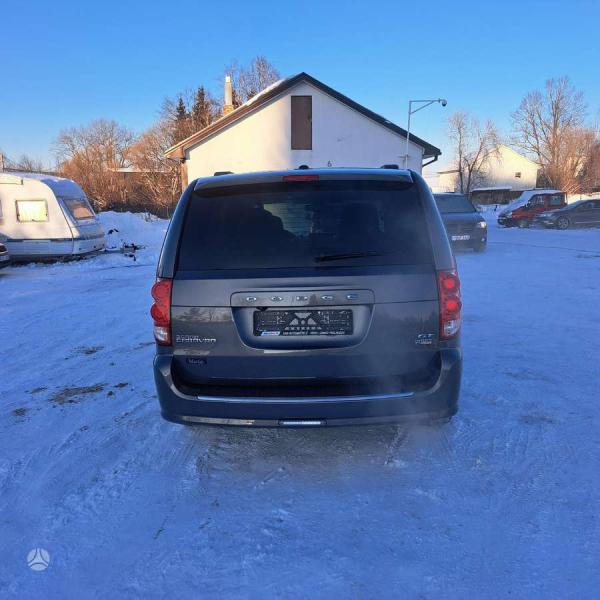 Dodge Grand Caravan 2018 in Siauliai, with an engine capacity of 3.60 L and mileage of 231 thousand km for 8950 €, photo 5 on AUTOMOTO.COM.LV