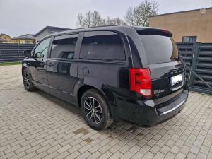 Dodge Grand Caravan 2019 in Siauliai, with an engine capacity of 3.60 L and mileage of 174 thousand km for 9900 €, photo 4 on AUTOMOTO.COM.LV