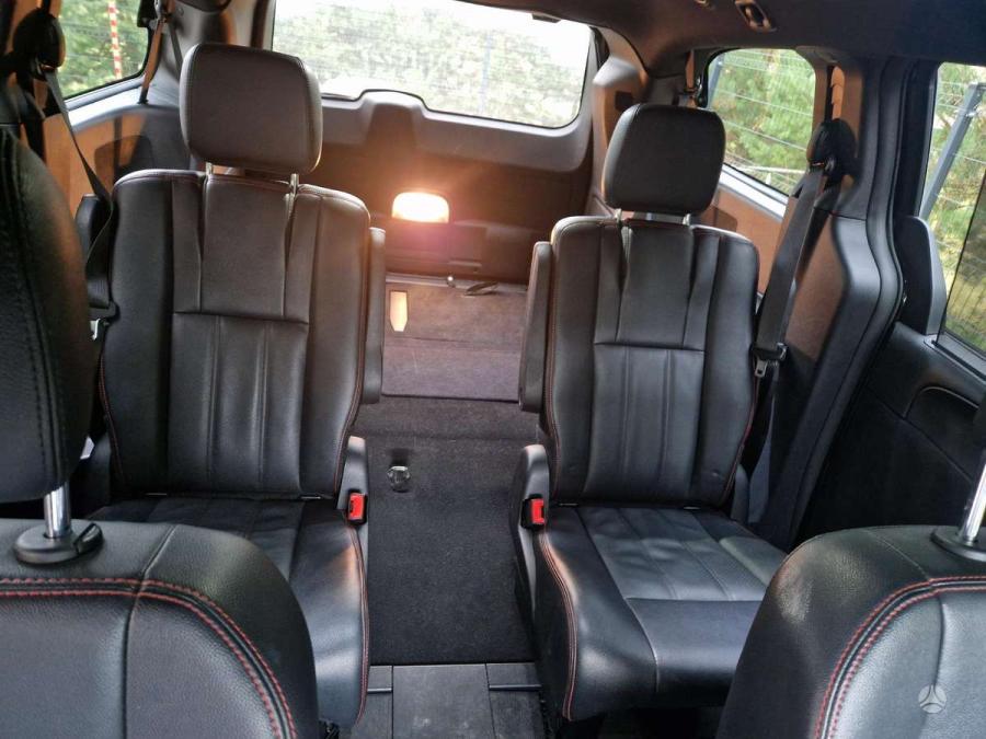 Dodge Grand Caravan 2019 in Siauliai, with an engine capacity of 3.60 L and mileage of 174 thousand km for 9900 €, photo 9 on AUTOMOTO.COM.LV