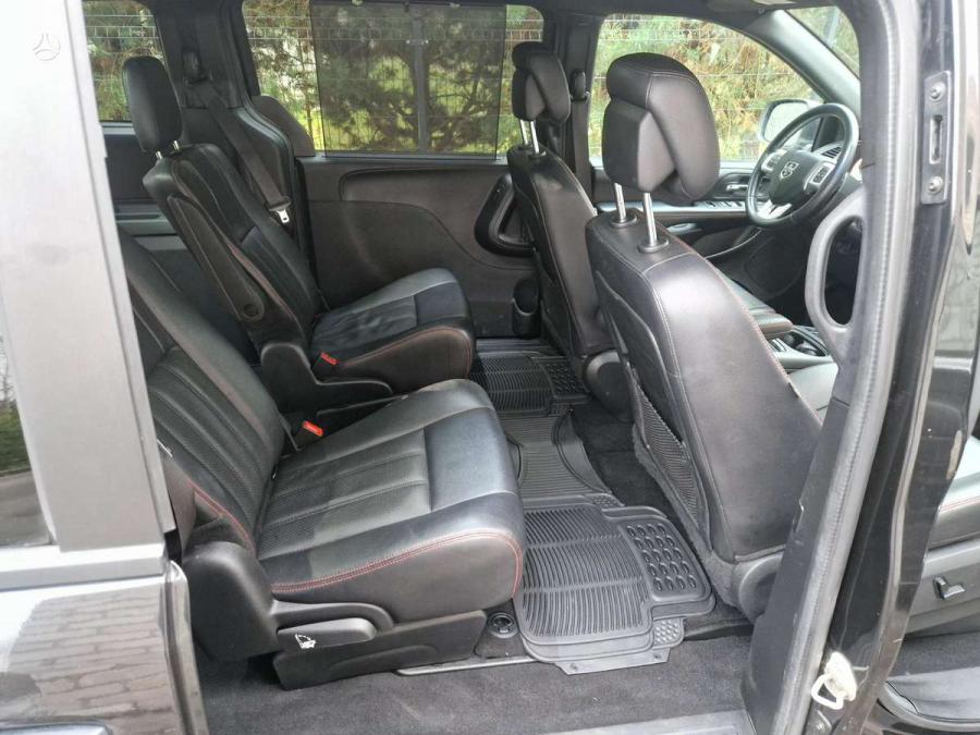 Dodge Grand Caravan 2019 in Siauliai, with an engine capacity of 3.60 L and mileage of 174 thousand km for 9900 €, photo 13 on AUTOMOTO.COM.LV