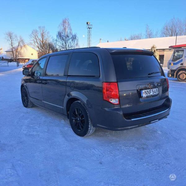 Dodge Grand Caravan 2019 in Siauliai, with an engine capacity of 3.60 L and mileage of 204 thousand km for 10850 €, photo 6 on AUTOMOTO.COM.LV