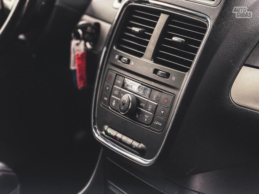 Dodge Grand Caravan 2019 Šauļi, ar dzinēja tilpumu 3.60 L un nobraukumu 234 tūkst. km par 9700 €, foto 30 vietnē AUTOMOTO.COM.LV