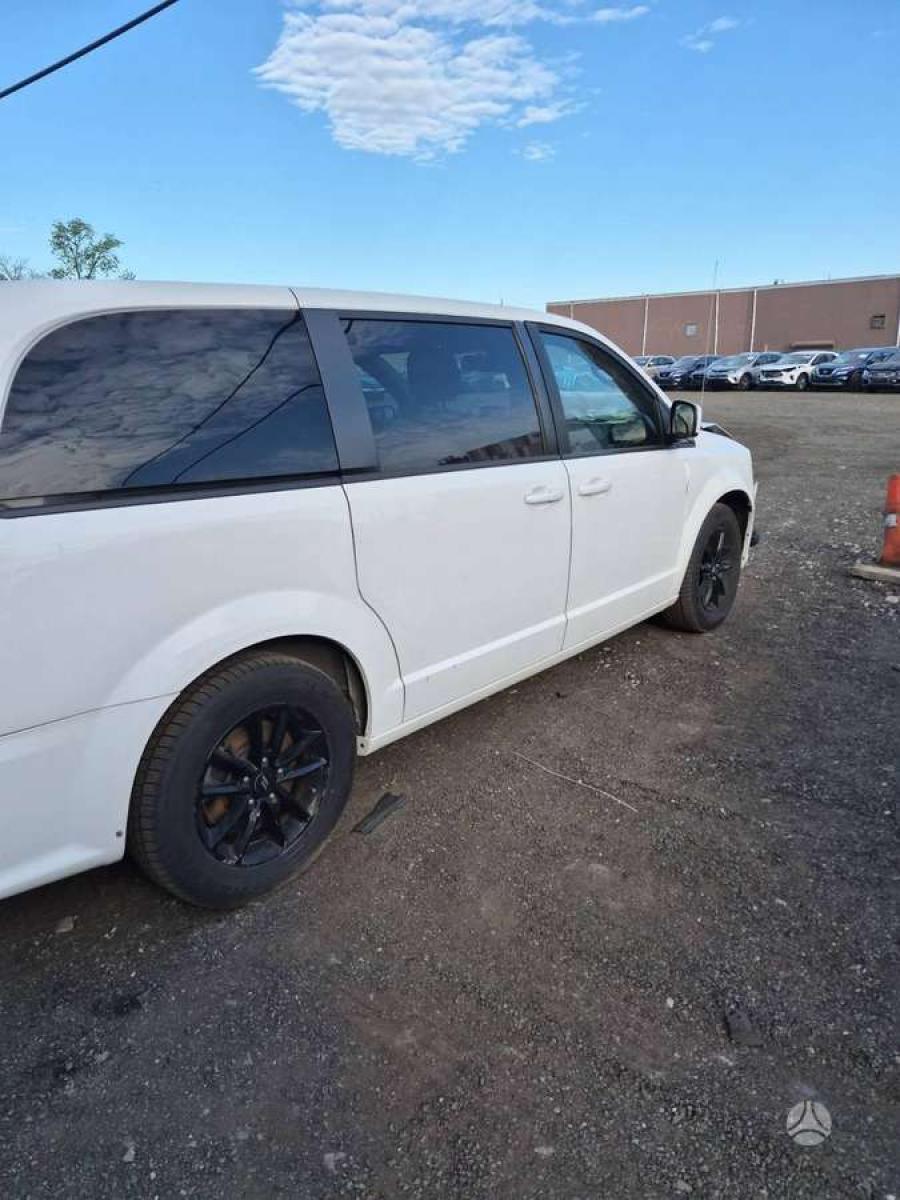 Dodge Grand Caravan 2020 Šauļi, ar dzinēja tilpumu 3.60 L un nobraukumu 129 tūkst. km par 5500 €, foto 5 vietnē AUTOMOTO.COM.LV