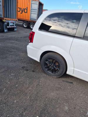 Dodge Grand Caravan 2020 Šauļi, ar dzinēja tilpumu 3.60 L un nobraukumu 129 tūkst. km par 5500 €, foto 16 vietnē AUTOMOTO.COM.LV