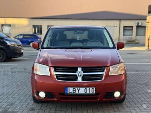 Red Dodge Grand Caravan 2008 in Klaipeda, with an engine capacity of 3.80 L and mileage of 213 thousand km for 2690 €, photo 2 on AUTOMOTO.COM.LV