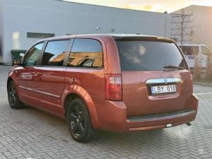 Red Dodge Grand Caravan 2008 in Klaipeda, with an engine capacity of 3.80 L and mileage of 213 thousand km for 2690 €, photo 6 on AUTOMOTO.COM.LV