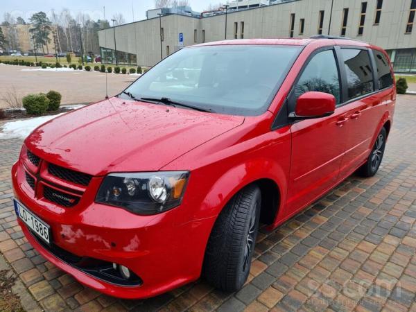 Додж Гранд Караван 2016 в Рига на AUTOMOTO.COM.LV Красный Додж Гранд Караван 2016 в Рига, объемом двигателя 3.60 л и пробегом 157 тыс. км за 8300 €, фото 1 на AUTOMOTO.COM.LV