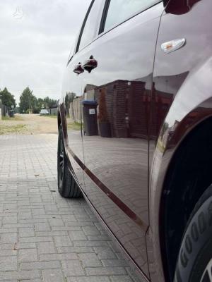 Красный Додж Гранд Караван 2019 в Шяуляй, объемом двигателя 3.60 л и пробегом 250 тыс. км за 8850 €, фото 14 на AUTOMOTO.COM.LV