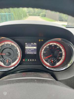 Red Dodge Grand Caravan 2019 in Kaunas, with an engine capacity of 0.00 L and mileage of 170 thousand km for 4500 €, photo 8 on AUTOMOTO.COM.LV