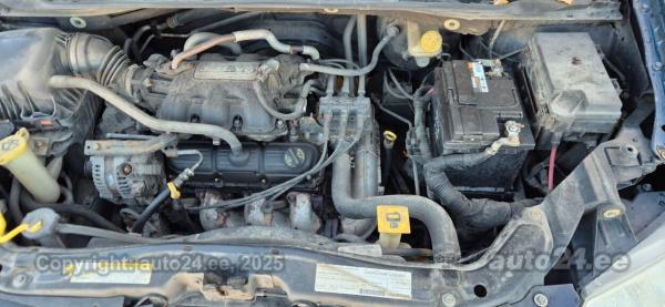 Dodge Grand Caravan 2007 in Tallinn, with an engine capacity of 3.30 L and mileage of 268 thousand km for 3100 €, photo 11 on AUTOMOTO.COM.LV