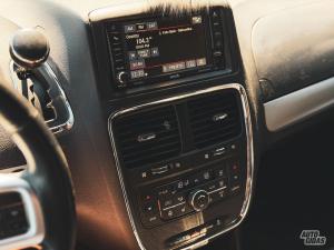 Violets Dodge Grand Caravan 2017 Šauļi, ar dzinēja tilpumu 3.60 L un nobraukumu 245 tūkst. km par 9599 €, foto 33 vietnē AUTOMOTO.COM.LV