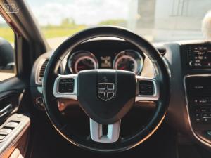 Violet Dodge Grand Caravan 2017 in Siauliai, with an engine capacity of 3.60 L and mileage of 245 thousand km for 9599 €, photo 31 on AUTOMOTO.COM.LV