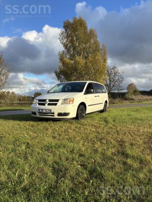 Balts Dodge Grand Caravan 2008 Kuldīga, ar dzinēja tilpumu 3.30 L un nobraukumu 167 tūkst. km par 1800 €, foto  vietnē AUTOMOTO.COM.LV
