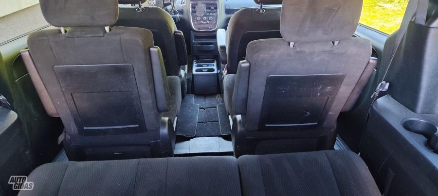 Balts Dodge Grand Caravan 2014 Marijampole, ar dzinēja tilpumu 3.60 L un nobraukumu 182 tūkst. km par 7500 €, foto 14 vietnē AUTOMOTO.COM.LV