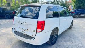 Balts Dodge Grand Caravan 2016 Ukmergė, ar dzinēja tilpumu 3.60 L un nobraukumu 218 tūkst. km par 4990 €, foto 9 vietnē AUTOMOTO.COM.LV