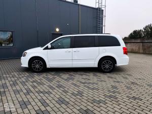 Balts Dodge Grand Caravan 2017 Šauļi, ar dzinēja tilpumu 3.60 L un nobraukumu 196 tūkst. km par 10000 €, foto 4 vietnē AUTOMOTO.COM.LV